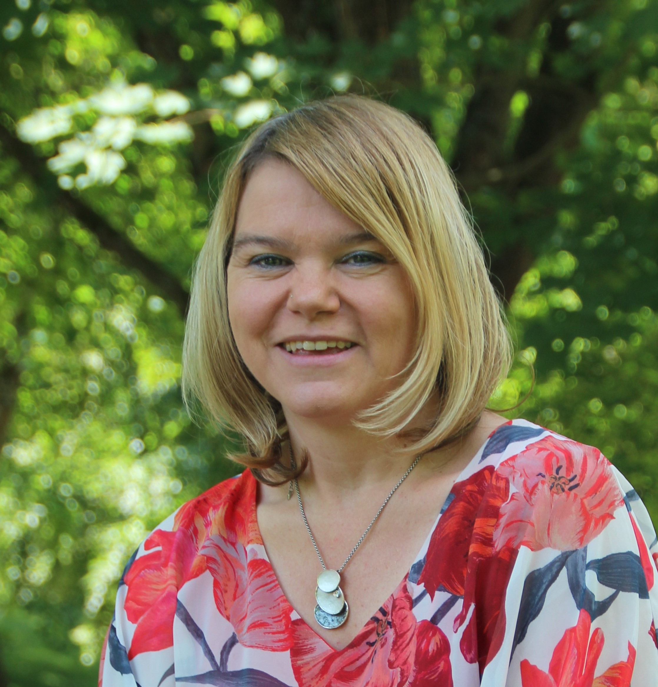 Episodes – MINDS BETWEEN LANGUAGES