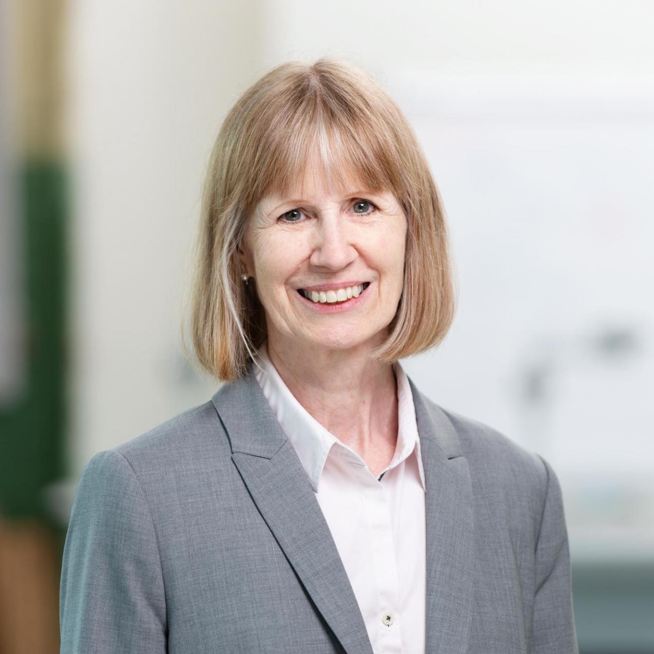 Episodes – MINDS BETWEEN LANGUAGES